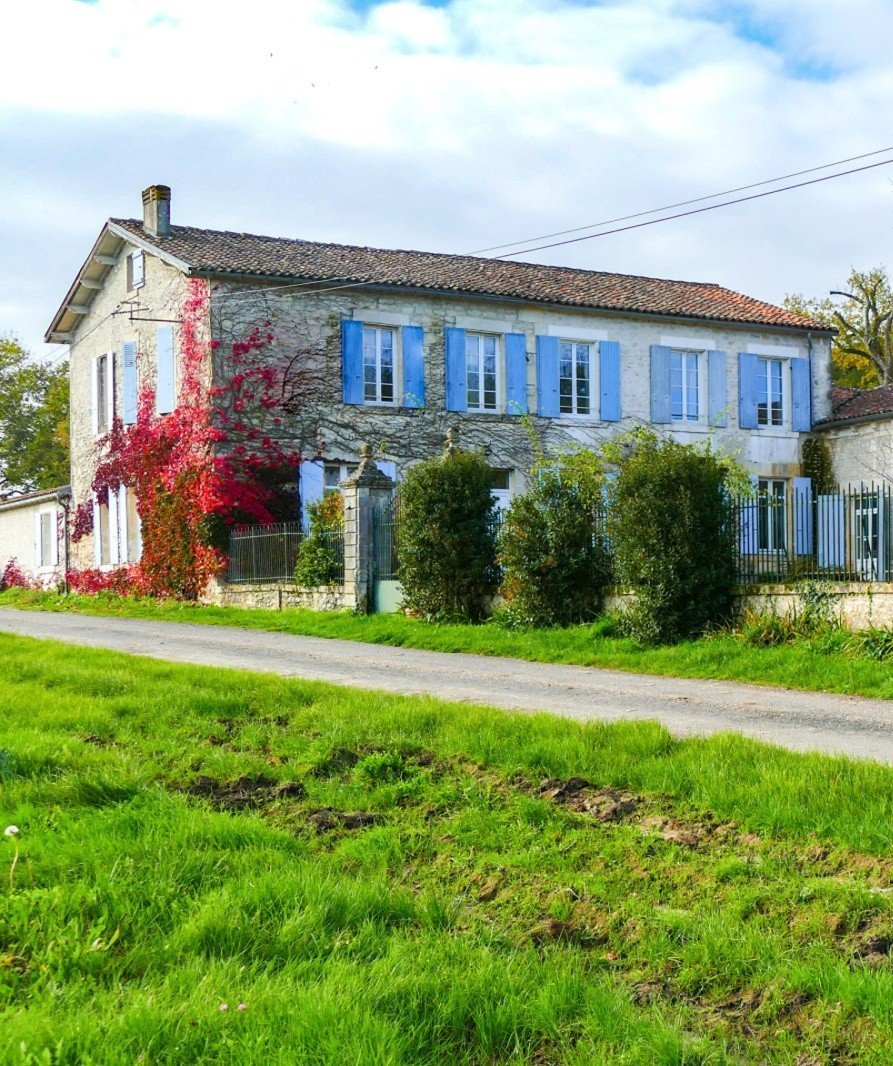 Cognac Countryside Gem: Refined Stone Residence in Wine Country ...